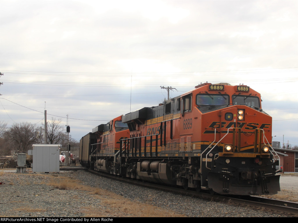 BNSF 6889